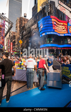 Times Square ABC Channel 7 Studio Lights, NYC Stock Photo - Alamy