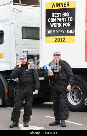 Metropolitan Police Territorial Support Group (TSG) van Stock Photo - Alamy