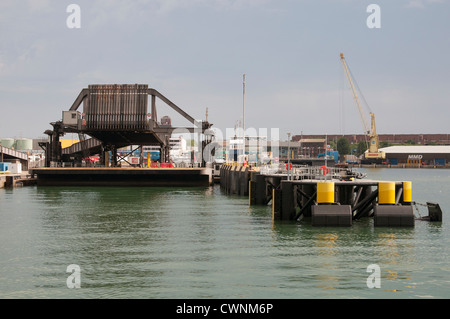 Continental Ferryport linkspan for RoRo ferries Portsmouth Harbour ...