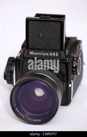 A Mamiya 645 medium format film camera Stock Photo - Alamy