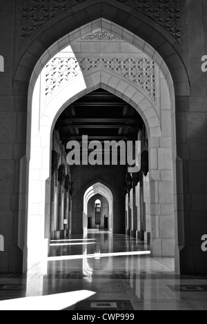 Arcades in the Sultan Qaboos Mosque, Muscat, Arabian Peninsula ...