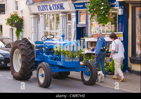 Vintage tractors at opening of Bromyard Hop Festival, Bromyard ...