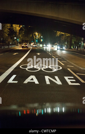 Olympic Route Network signs London 2012 Olympics, Victoria Embankment ...