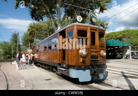 Historic railway Palma Soller, railway station Bunyola, Mallorca Stock ...