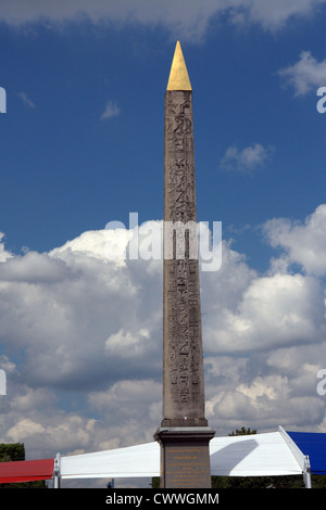 pillar paris france monolith obelisk sightseeing pillar paris france ...