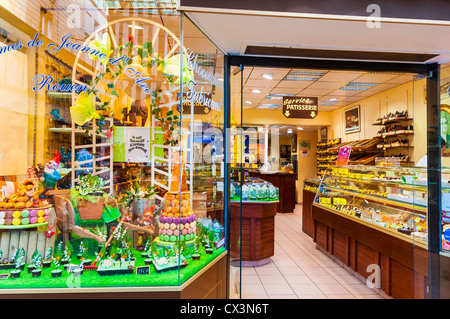 macaroon shop, Rouen, France, Europe Stock Photo: 50484270 - Alamy