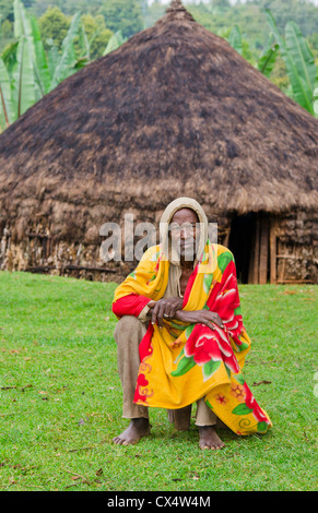 Sidama Tribe Ethiopia Africa old man age 82 with his hut home with ...