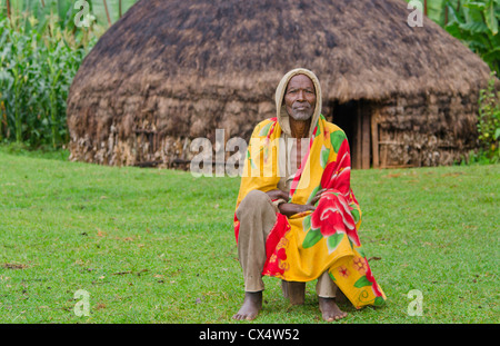 Sidama Tribe Ethiopia Africa old man age 82 with his hut home with ...