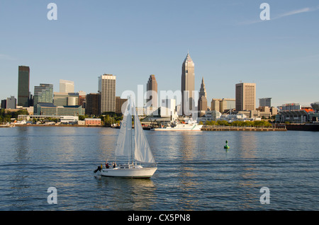 Ohio, Cleveland. Lake Erie view of downtown Cleveland city skyline ...