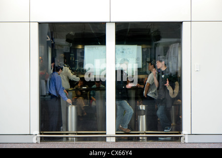 smoking room airport Stock Photo: 52692428 - Alamy