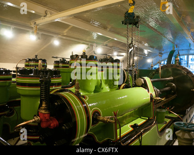 England, London, Tower Bridge, engine room, hydraulics capacity machine ...