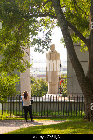 Roger Williams monument in Prospect Terrace Park Providence RI Stock ...