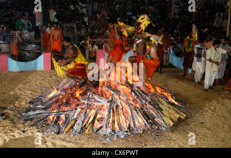 Agni Kavadi / agnikavadi Fire Walking Temple Night Ritual in Kerala ...