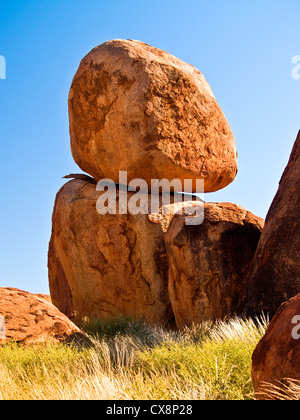 DEVIL'S MARBLES, NORTHERN TERRITORY, NT, AUSTRALIA, OUTBACK Stock Photo ...