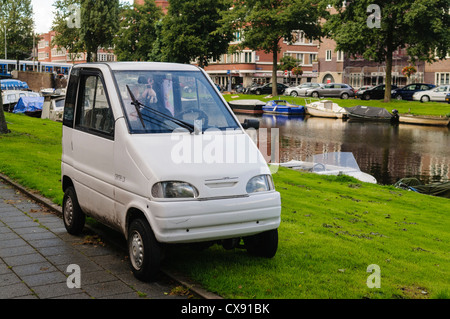 A Canta LX two-seat microcar specifically created for disabled drivers ...