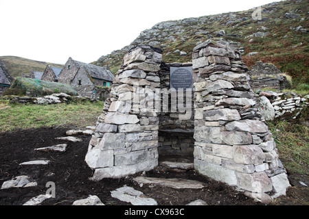 Noelle Campbell Sharp Cill Rialaig founder, gallery owner; arts patron ...