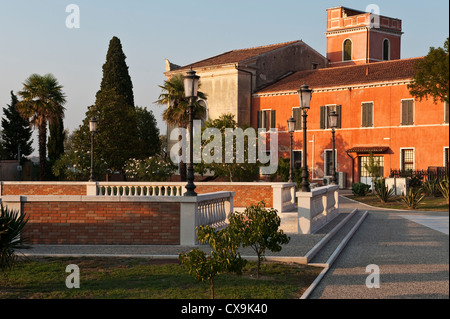 The Armenian monastery island of San Lazzaro degli Armeni, Venice ...