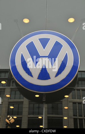 Volkswagen Showroom. Berlin, Germany Stock Photo - Alamy