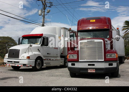 Costa Rican registered US manufactured Freightliner trucks Stock Photo ...