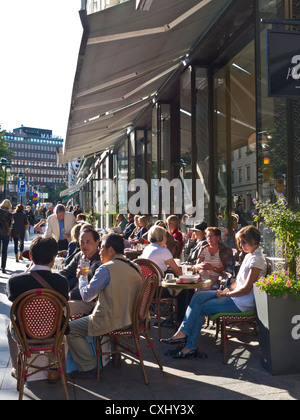 HELSINKI CAFE Strindberg alfresco boulevard cafe on Esplanadi a popular ...
