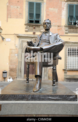 Bronze statue of Giacomo Puccini By Isabella Totus outside his birth ...