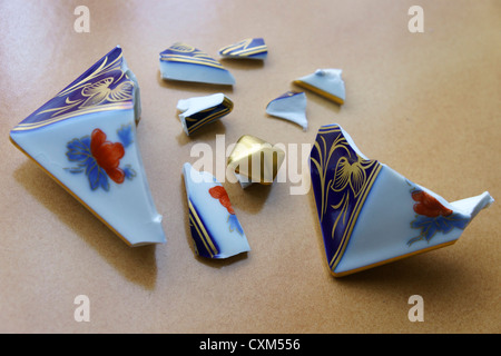 A pile of broken crockery Stock Photo - Alamy