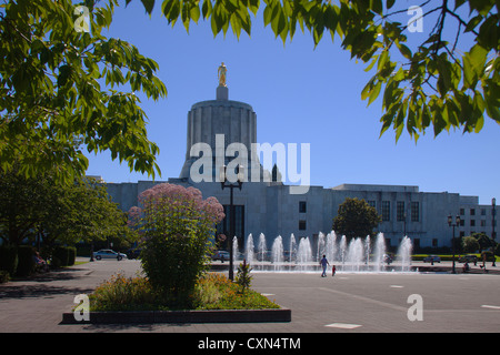 Salem Oregon State Capitol Building with Flowering Cherry Blossom Trees ...