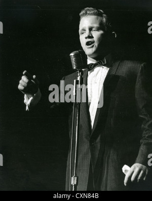 GARY CROSBY (1933-1995) singer son of Bing Crosby with wife Sandra ...