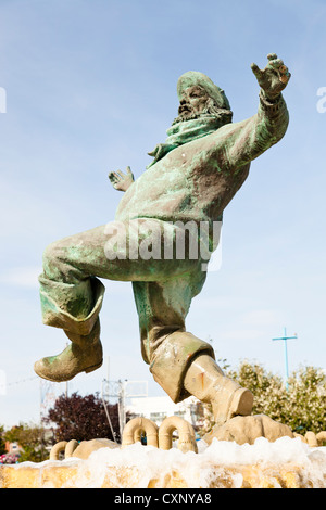 JOLLY FISHERMAN STATUE IN SKEGNESS LINCOLNSHIRE ENGLAND UK Stock Photo ...