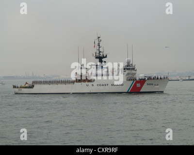New York Coastguard on Hudson River with Manhattan behind Stock Photo ...
