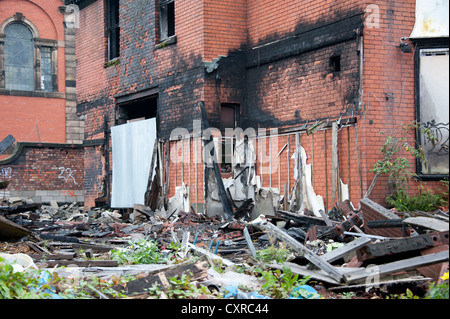 Fire damaged shed Stock Photo - Alamy