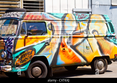 Psychedelic painted VW bus Stock Photo - Alamy