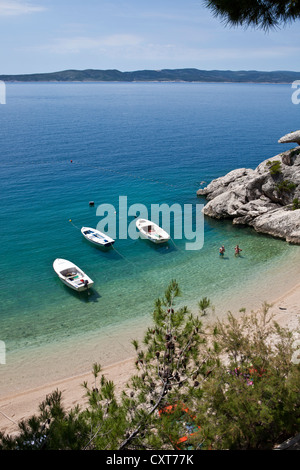 Bay off Podrace, Brela, Makarska Riviera, Dalmatia, Croatia, Europe ...