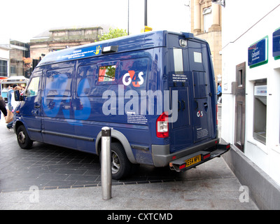 G4S Armoured Vehicle, secure cash collection and delivery outside ...