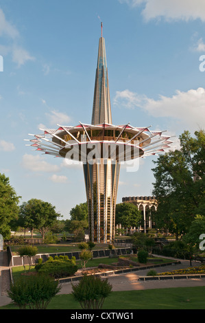 Oklahoma, Tulsa, Oral Roberts University, sculpture of hands in prayer ...