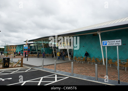 The Extra Motorway Service Station at Cobham on the M25 Surrey UK Stock ...