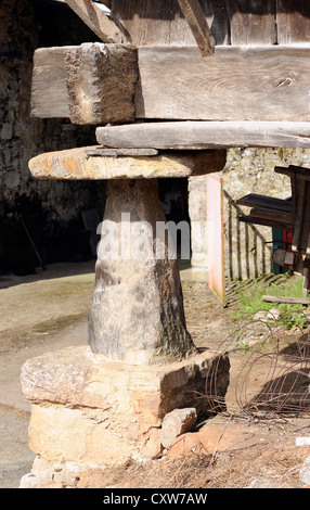 An horreo, a traditional north-western Spanish grain store in the ...