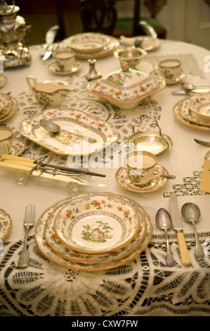 antique dinner service Stock Photo - Alamy