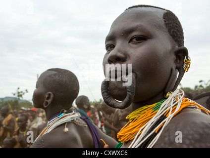 Suri Tribe Woman With Traditional Scarifications, Kibish, Omo Valley ...