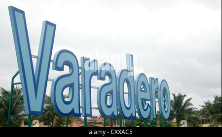 Varadero, Cuba welcome sign Stock Photo - Alamy