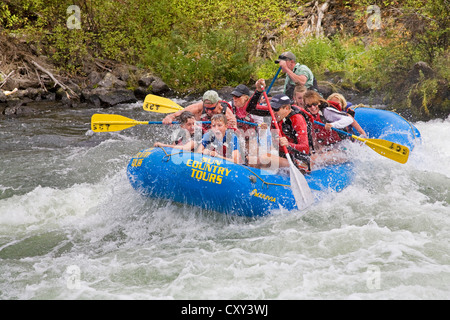 Whitewater rafting rapids on Deschutes River near Bend, Oregon Stock ...