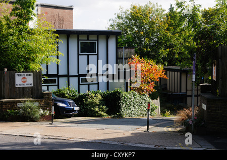 Timber framed houses in Walter Way Lewisham built on the Walter Segal ...