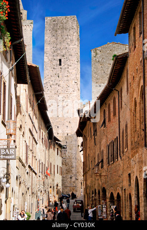 Arch and Tower of the Becci, San Gimignano, Siena, Tuscany, Italy Stock ...