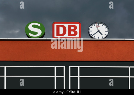 S-bahn logo and clock Stock Photo - Alamy