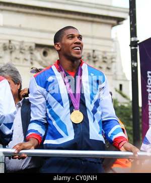 British super heavyweight Olympic boxer Audley Harrison (right) and ...