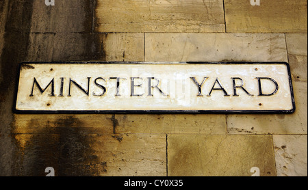Minster Yard street sign, York Stock Photo - Alamy