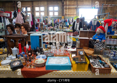 second hand market in the 'IJhallen' in Amsterdam-north Stock Photo - Alamy