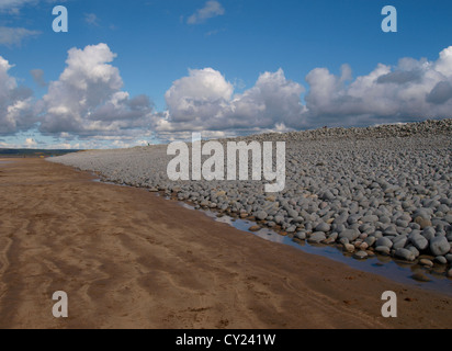 Pebble ridge at Westward Ho!, Devon, UK Stock Photo - Alamy