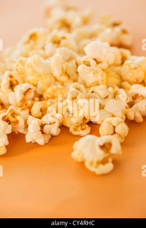 Popcorn, close up snack food portrait Stock Photo - Alamy