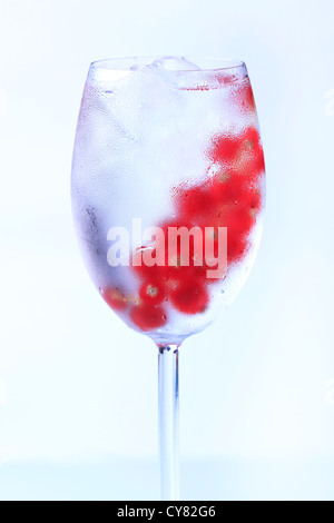 iced red soda glass Stock Photo - Alamy